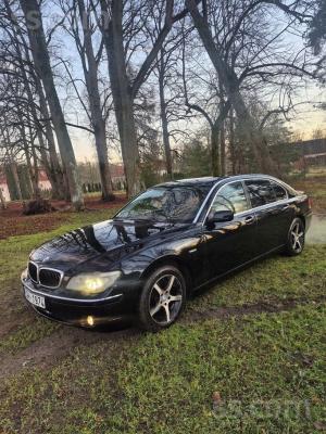 Melns BMW 730 2005 Tukums, ar dzinēja tilpumu 3.00 L un nobraukumu 390 tūkst. km par 4700 €, foto  vietnē AUTOMOTO.COM.LV