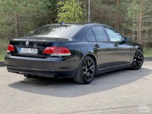 Melns BMW 730 2005 Šauļi, ar dzinēja tilpumu 3.00 L un nobraukumu 380 tūkst. km par 2550 €, foto 5 vietnē AUTOMOTO.COM.LV