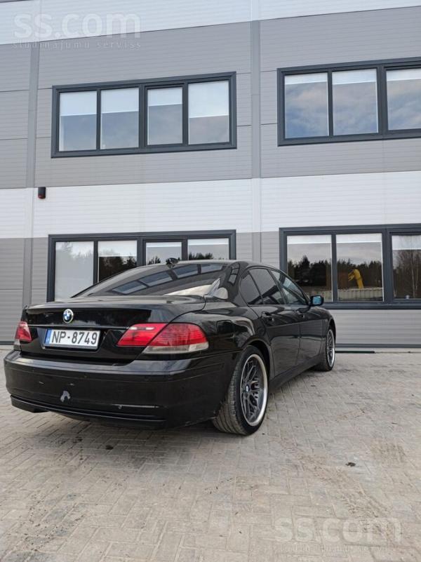 Melns BMW 730 2005 Preiļi, ar dzinēja tilpumu 3.00 L un nobraukumu 0 tūkst. km par 4441 €, foto 4 vietnē AUTOMOTO.COM.LV