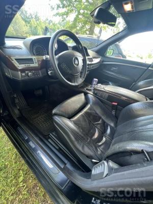 Melns BMW 730 2005 Daugavpils, ar dzinēja tilpumu 3.00 L un nobraukumu 4 tūkst. km par 2600 €, foto 9 vietnē AUTOMOTO.COM.LV