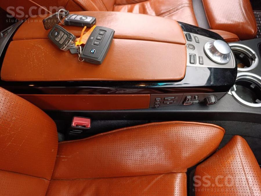 Melns BMW 730 2005 Ventspils, ar dzinēja tilpumu 3.00 L un nobraukumu 354 tūkst. km par 3750 €, foto 16 vietnē AUTOMOTO.COM.LV