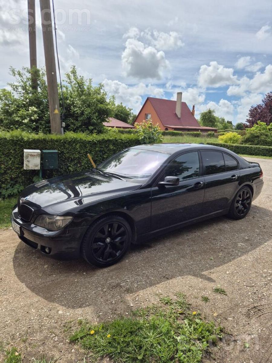 Melns BMW 730 2005 Liepāja, ar dzinēja tilpumu 3.00 L un nobraukumu 420 tūkst. km par 4300 €, foto 4 vietnē AUTOMOTO.COM.LV