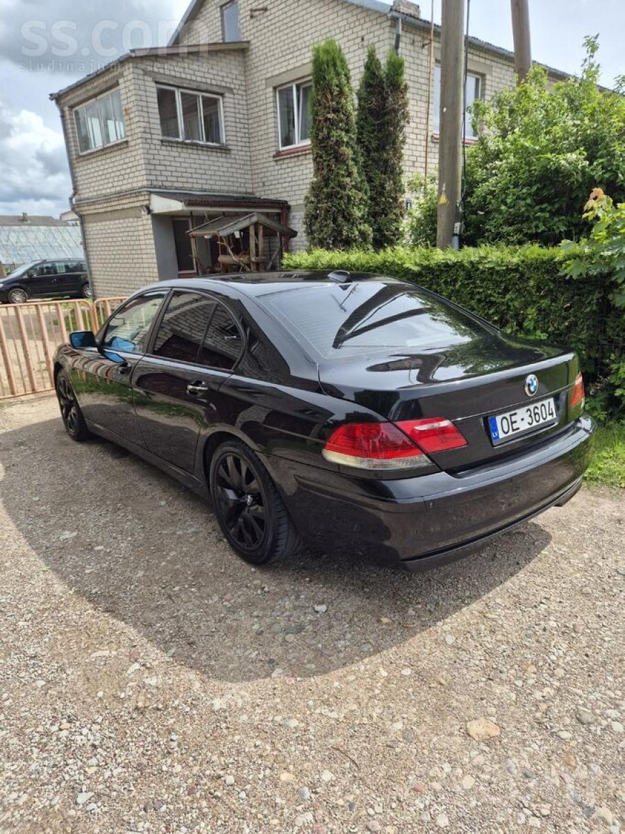 Melns BMW 730 2005 Liepāja, ar dzinēja tilpumu 3.00 L un nobraukumu 420 tūkst. km par 4300 €, foto 6 vietnē AUTOMOTO.COM.LV