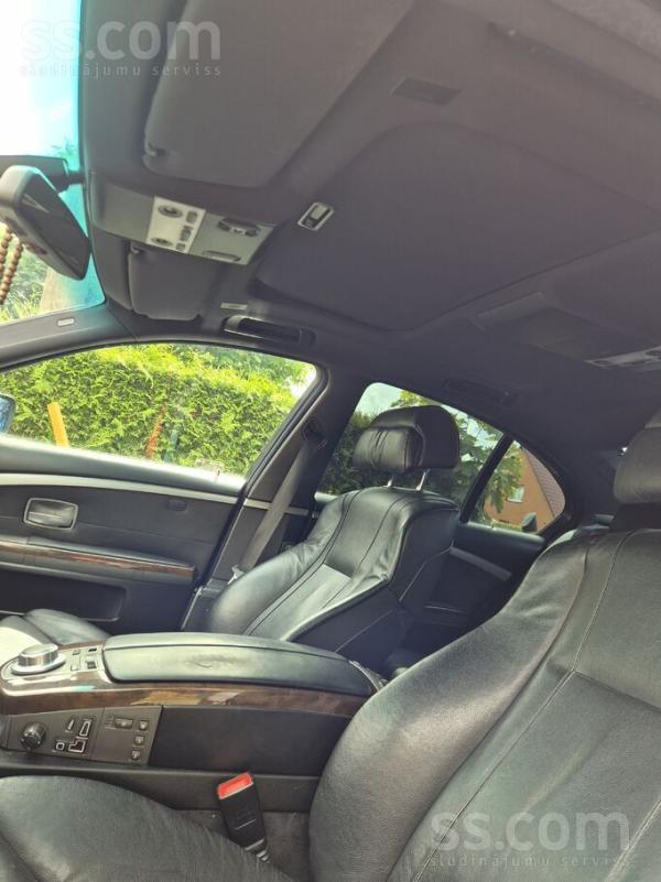 Black BMW 730 2005 in Liepaja, with an engine capacity of 3.00 L and mileage of 420 thousand km for 4300 €, photo 9 on AUTOMOTO.COM.LV