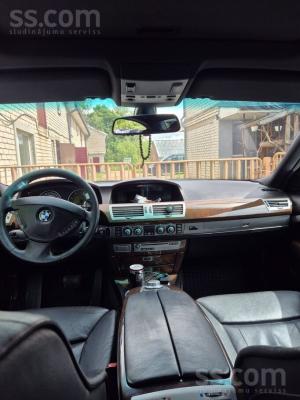 Melns BMW 730 2005 Liepāja, ar dzinēja tilpumu 3.00 L un nobraukumu 420 tūkst. km par 4300 €, foto 12 vietnē AUTOMOTO.COM.LV