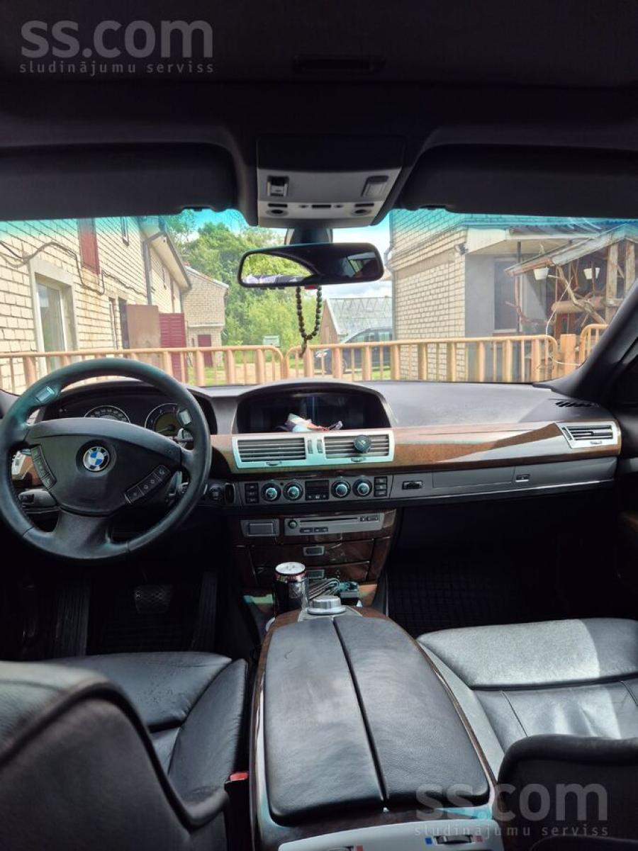 Melns BMW 730 2005 Liepāja, ar dzinēja tilpumu 3.00 L un nobraukumu 420 tūkst. km par 4300 €, foto 12 vietnē AUTOMOTO.COM.LV