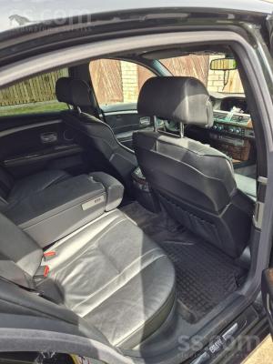 Melns BMW 730 2005 Liepāja, ar dzinēja tilpumu 3.00 L un nobraukumu 420 tūkst. km par 4300 €, foto 14 vietnē AUTOMOTO.COM.LV