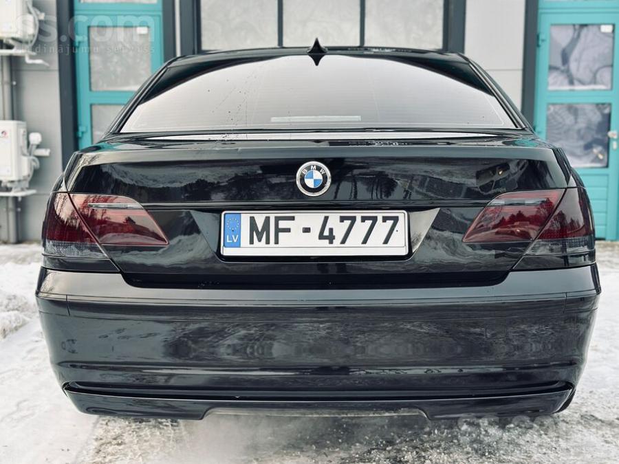 Black BMW 730 2005 in Riga, with an engine capacity of 3.00 L and mileage of 345 thousand km for 3750 €, photo 5 on AUTOMOTO.COM.LV