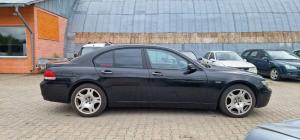 Black BMW 730 2005 in Valmiera, with an engine capacity of 3.00 L and mileage of 283 thousand km for 4400 €, photo 3 on AUTOMOTO.COM.LV