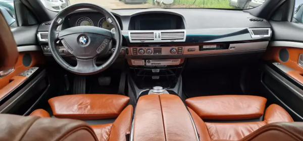 Melns BMW 730 2005 Valmiera, ar dzinēja tilpumu 3.00 L un nobraukumu 275 tūkst. km par 5600 €, foto 8 vietnē AUTOMOTO.COM.LV