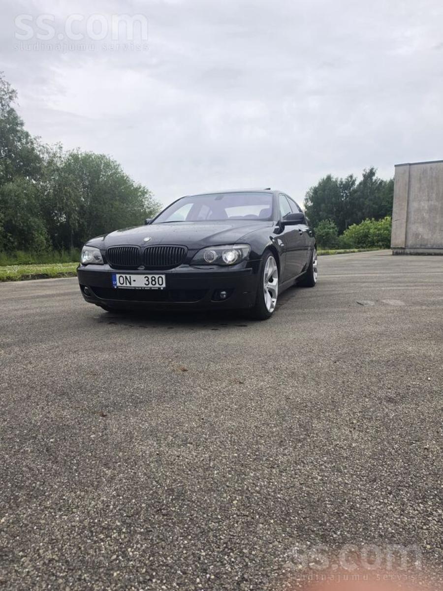 Melns BMW 730 2005 Bauska, ar dzinēja tilpumu 3.00 L un nobraukumu 285 tūkst. km par 7300 €, foto 1 vietnē AUTOMOTO.COM.LV