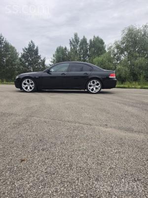 Melns BMW 730 2005 Bauska, ar dzinēja tilpumu 3.00 L un nobraukumu 285 tūkst. km par 7300 €, foto 4 vietnē AUTOMOTO.COM.LV