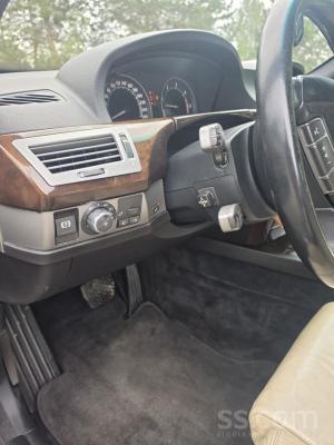 Melns BMW 730 2005 Bauska, ar dzinēja tilpumu 3.00 L un nobraukumu 285 tūkst. km par 7300 €, foto 8 vietnē AUTOMOTO.COM.LV