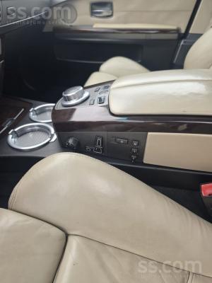 Melns BMW 730 2005 Bauska, ar dzinēja tilpumu 3.00 L un nobraukumu 285 tūkst. km par 7300 €, foto 9 vietnē AUTOMOTO.COM.LV