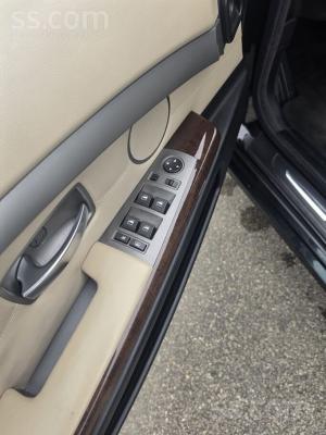 Melns BMW 730 2005 Bauska, ar dzinēja tilpumu 3.00 L un nobraukumu 285 tūkst. km par 7300 €, foto 10 vietnē AUTOMOTO.COM.LV