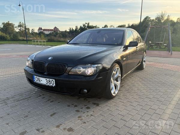BMW 730 2005 in Bauska on AUTOMOTO.COM.LV Black BMW 730 2005 in Bauska, with an engine capacity of 3.00 L and mileage of 284 thousand km for 6200 €, photo 1 on AUTOMOTO.COM.LV