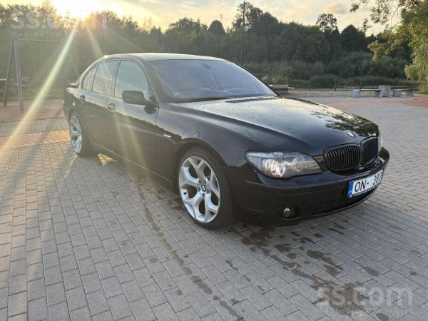 BMW 730 2005 in Bauska on AUTOMOTO.COM.LV Black BMW 730 2005 in Bauska, with an engine capacity of 3.00 L and mileage of 284 thousand km for 6200 €, photo 5 on AUTOMOTO.COM.LV
