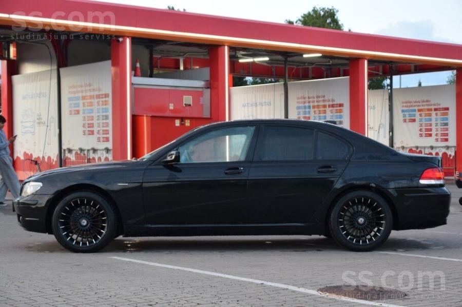 Melns BMW 730 2005 Rīga, ar dzinēja tilpumu 3.00 L un nobraukumu 0 tūkst. km par 4400 €, foto 3 vietnē AUTOMOTO.COM.LV