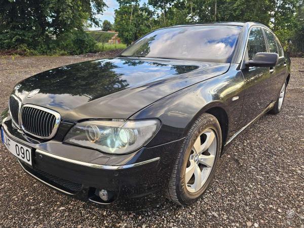 Melns BMW 730 2005 Kauņa, ar dzinēja tilpumu 3.00 L un nobraukumu 426 tūkst. km par 3350 €, foto 10 vietnē AUTOMOTO.COM.LV