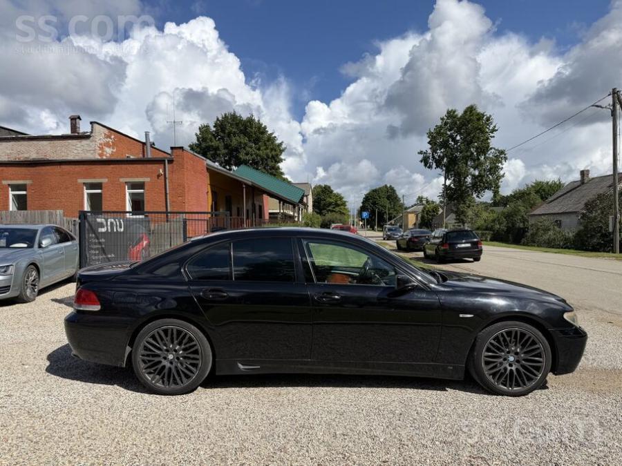 Melns BMW 730 2005 Ventspils, ar dzinēja tilpumu 3.00 L un nobraukumu 357 tūkst. km par 3500 €, foto 9 vietnē AUTOMOTO.COM.LV