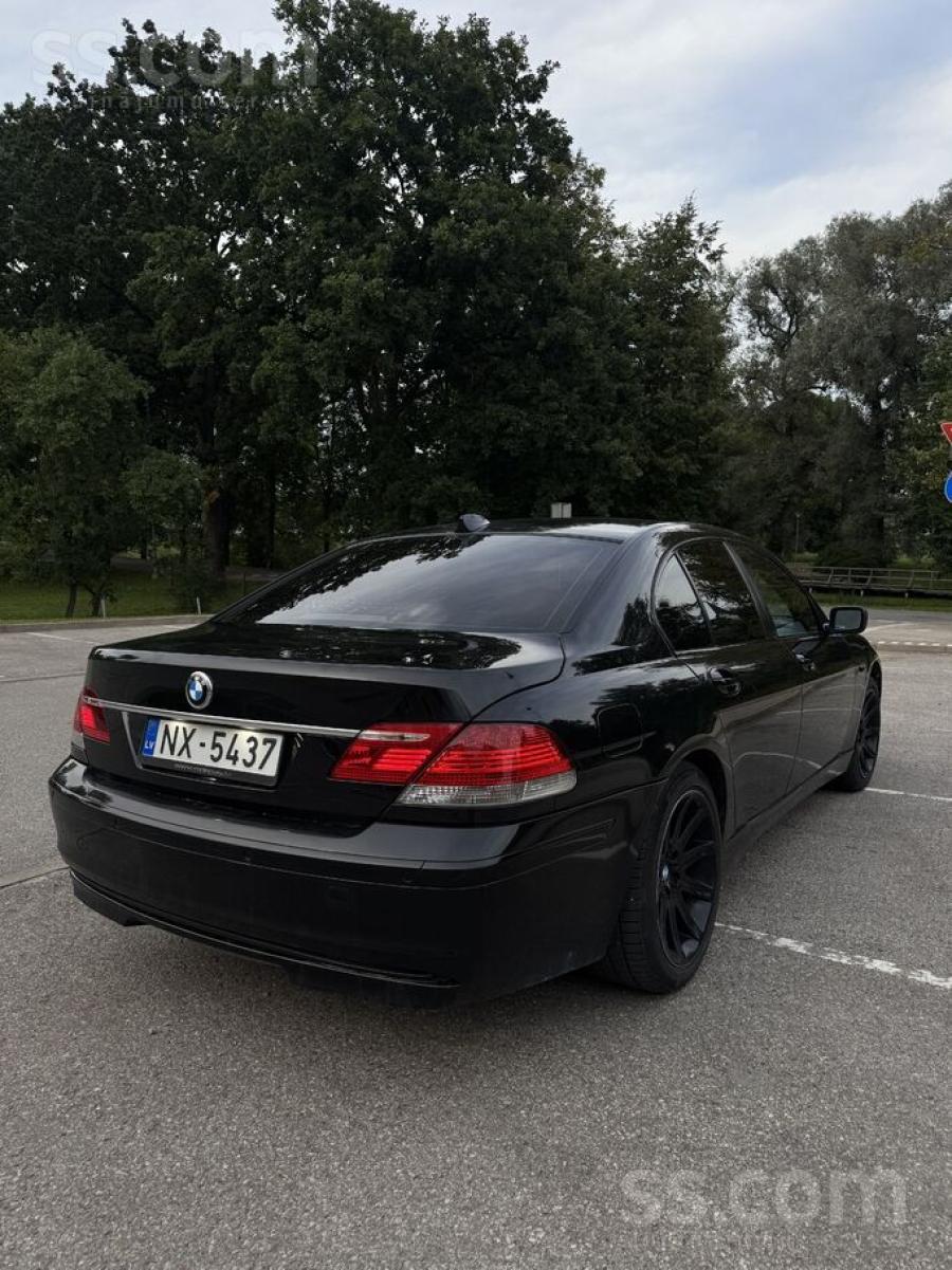 Melns BMW 730 2005 Saldus, ar dzinēja tilpumu 3.00 L un nobraukumu 439 tūkst. km par 3900 €, foto 11 vietnē AUTOMOTO.COM.LV