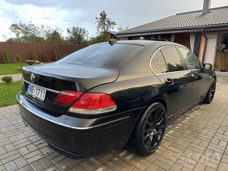 Melns BMW 730 2005 Daugavpils, ar dzinēja tilpumu 3.00 L un nobraukumu 0 tūkst. km par 2700 €, foto 17 vietnē AUTOMOTO.COM.LV