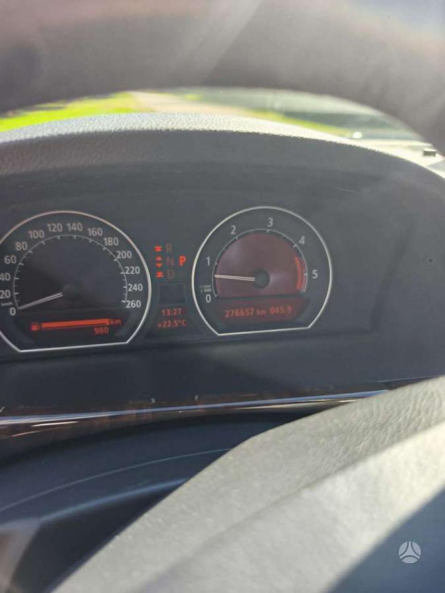 Melns BMW 730 2005 Kėdainiai, ar dzinēja tilpumu 2.99 L un nobraukumu 275 tūkst. km par 5549 €, foto 15 vietnē AUTOMOTO.COM.LV