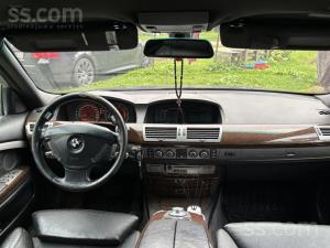 Black BMW 730 2005 in Rezekne, with an engine capacity of 3.00 L and mileage of 432 thousand km for 4000 €, photo 5 on AUTOMOTO.COM.LV