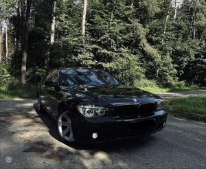 Black BMW 730 2005 in Vilnius, with an engine capacity of 0.00 L and mileage of 318 thousand km for 3200 €, photo  on AUTOMOTO.COM.LV