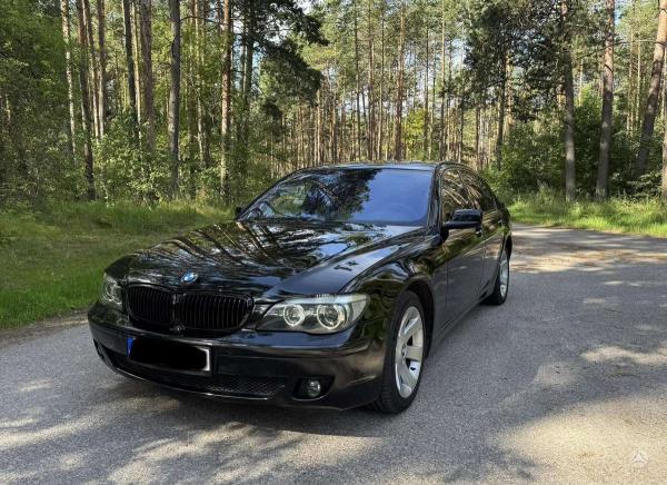 Black BMW 730 2005 in Vilnius, with an engine capacity of 0.00 L and mileage of 318 thousand km for 3200 €, photo 4 on AUTOMOTO.COM.LV