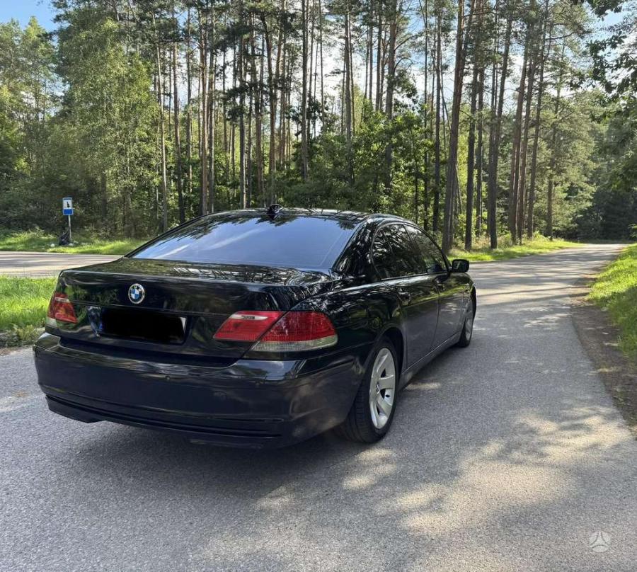 Black BMW 730 2005 in Vilnius, with an engine capacity of 0.00 L and mileage of 318 thousand km for 3200 €, photo 7 on AUTOMOTO.COM.LV