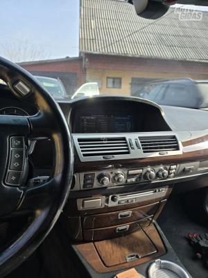 Черный БМВ 730 2005 в Плунге, объемом двигателя 3.00 л и пробегом 301 тыс. км за 4700 €, фото 8 на AUTOMOTO.COM.LV