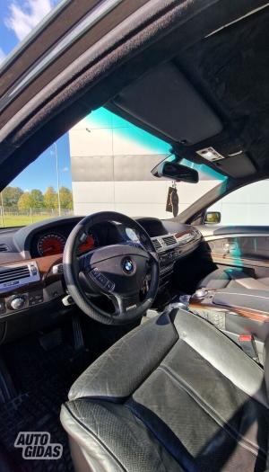 Melns BMW 730 2005 Šilutė, ar dzinēja tilpumu 3.00 L un nobraukumu 446 tūkst. km par 4500 €, foto 8 vietnē AUTOMOTO.COM.LV