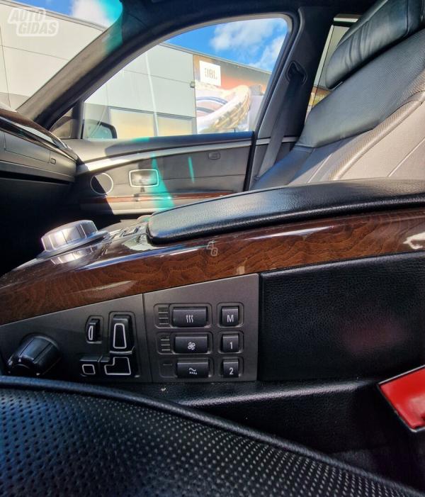 Melns BMW 730 2005 Šilutė, ar dzinēja tilpumu 3.00 L un nobraukumu 446 tūkst. km par 4500 €, foto 10 vietnē AUTOMOTO.COM.LV