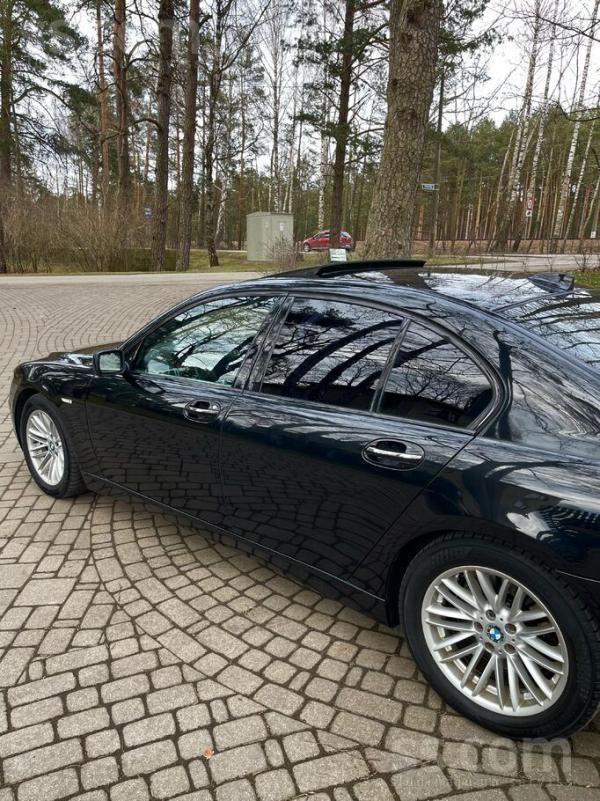 Melns BMW 730 2006 Rīga, ar dzinēja tilpumu 3.00 L un nobraukumu 0 tūkst. km par 5300 €, foto 8 vietnē AUTOMOTO.COM.LV