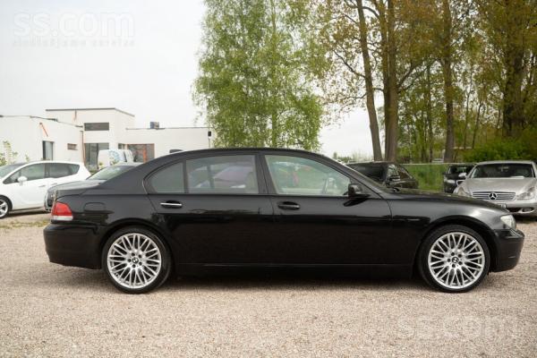 Black BMW 730 2006 in Liepaja, with an engine capacity of 3.00 L and mileage of 278 thousand km for 5250 €, photo 5 on AUTOMOTO.COM.LV
