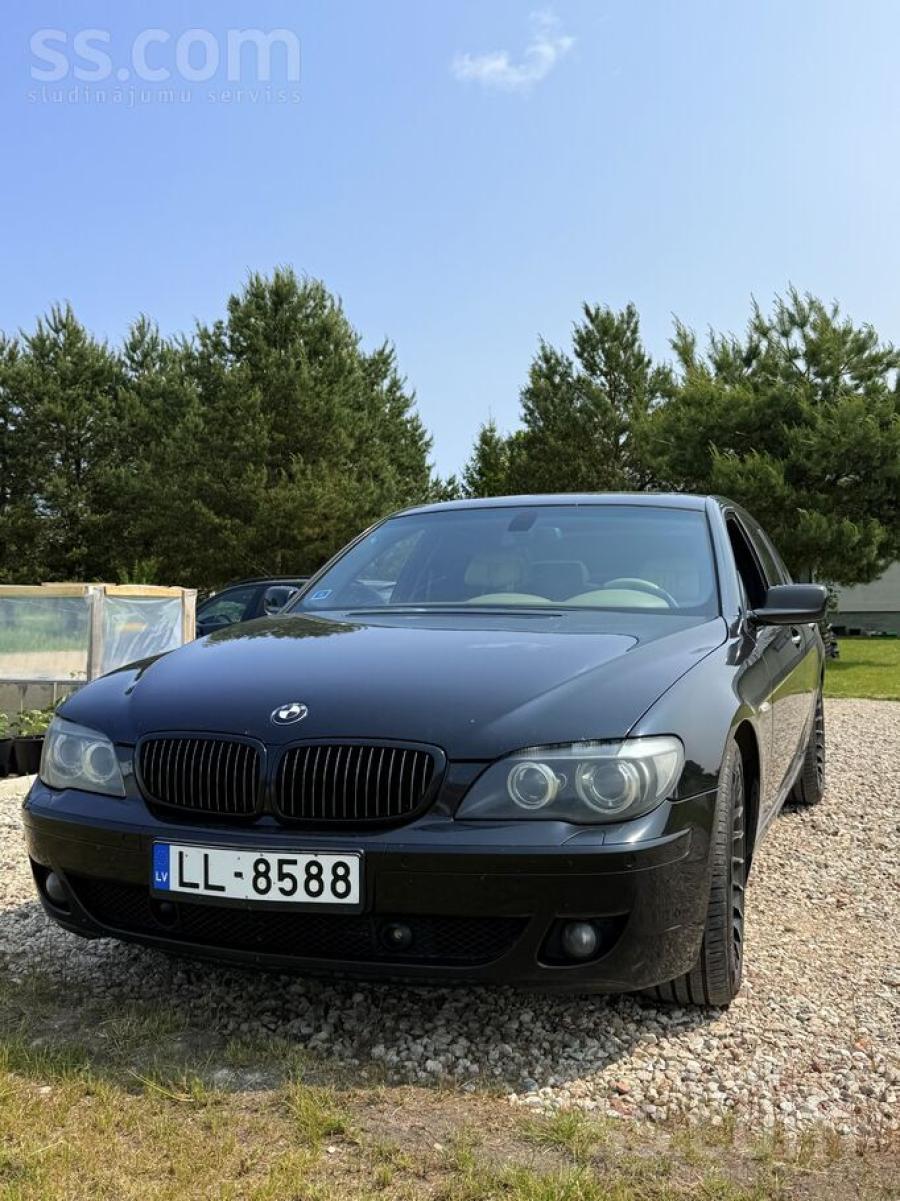 Black BMW 730 2006 in Riga, with an engine capacity of 3.00 L and mileage of 315 thousand km for 5500 €, photo 1 on AUTOMOTO.COM.LV