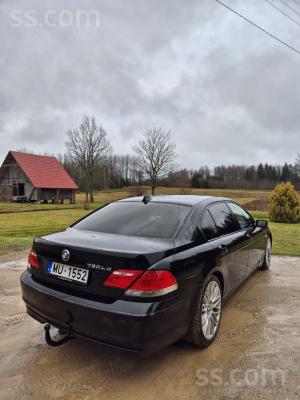 Black BMW 730 2006 in Riga, with an engine capacity of 3.00 L and mileage of 362 thousand km for 4500 €, photo 4 on AUTOMOTO.COM.LV