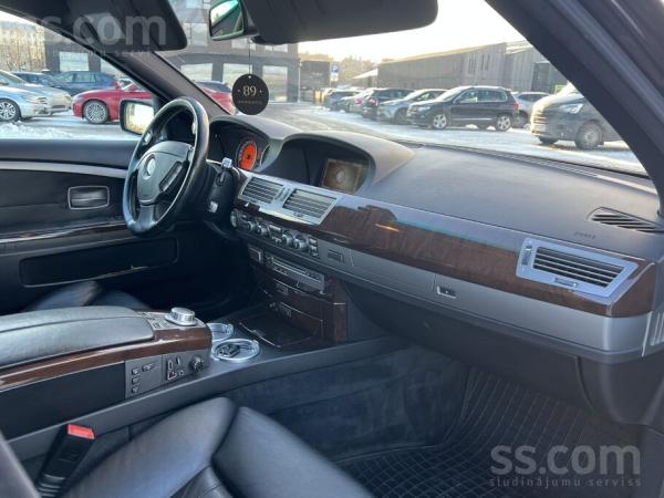 Melns BMW 730 2006 Rīga, ar dzinēja tilpumu 3.00 L un nobraukumu 363 tūkst. km par 6500 €, foto 6 vietnē AUTOMOTO.COM.LV