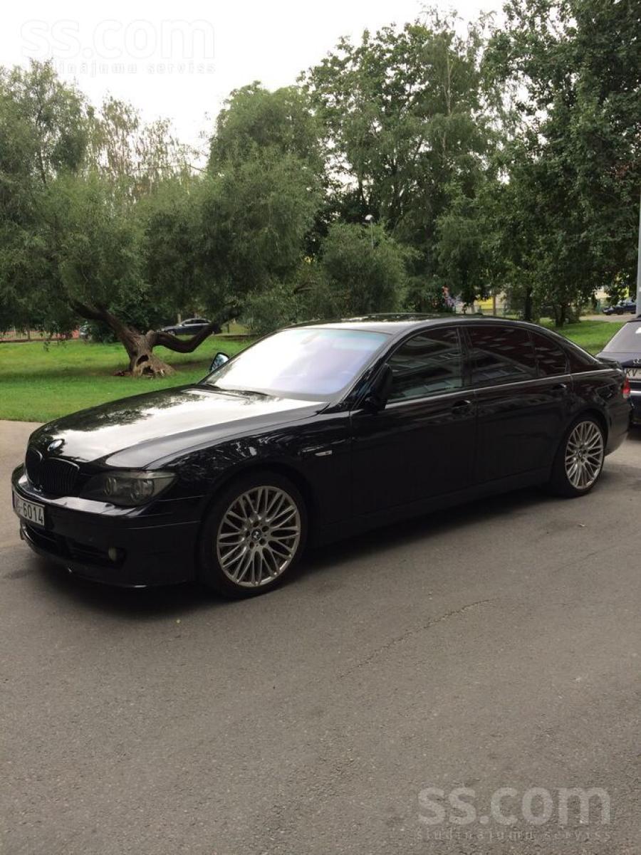 Black BMW 730 2006 in Riga, with an engine capacity of 3.00 L and mileage of 354 thousand km for 5700 €, photo 2 on AUTOMOTO.COM.LV