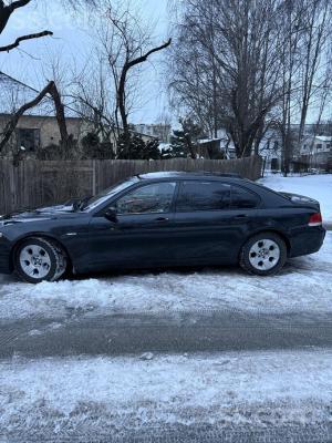 Black BMW 730 2006 in Riga, with an engine capacity of 3.00 L and mileage of 354 thousand km for 5700 €, photo 6 on AUTOMOTO.COM.LV