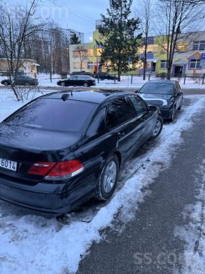 Black BMW 730 2006 in Riga, with an engine capacity of 3.00 L and mileage of 354 thousand km for 5700 €, photo 8 on AUTOMOTO.COM.LV