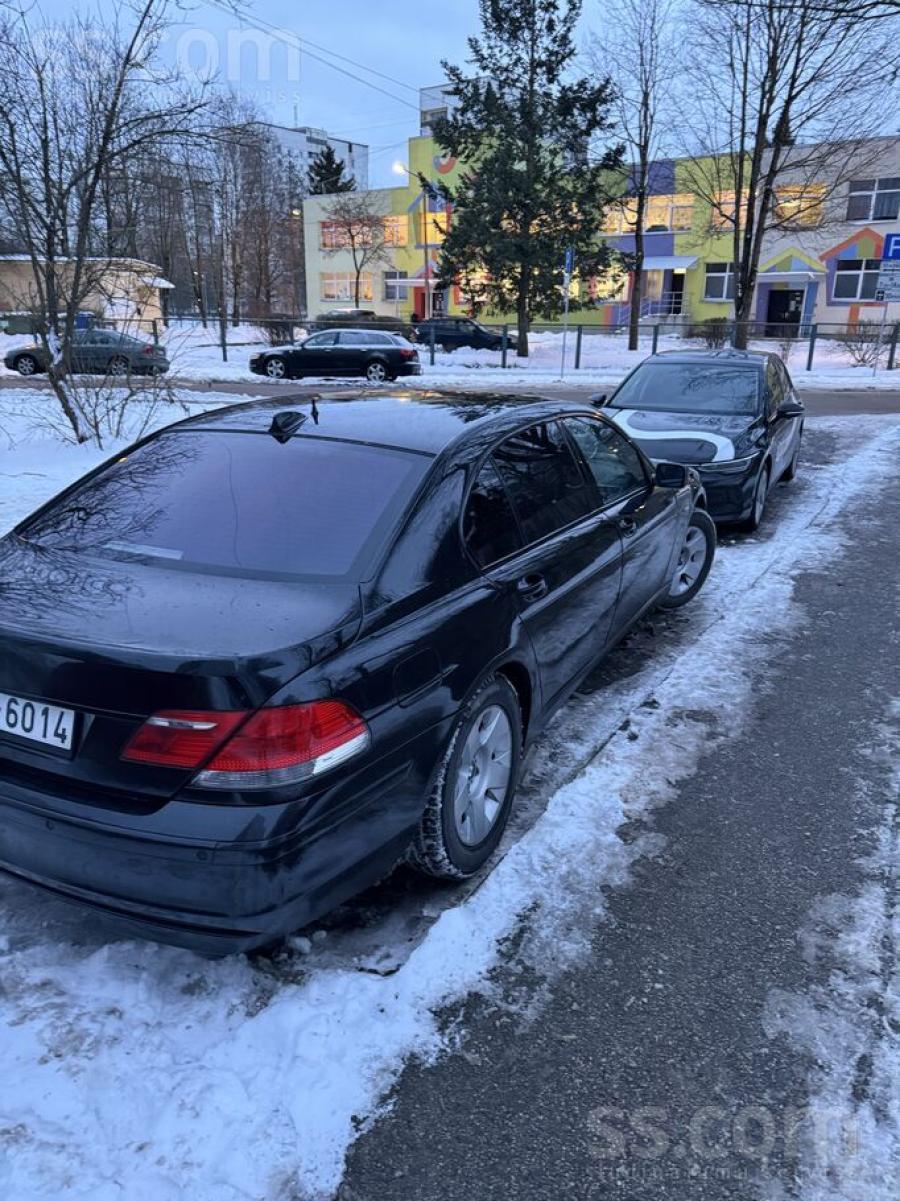 Black BMW 730 2006 in Riga, with an engine capacity of 3.00 L and mileage of 354 thousand km for 5700 €, photo 8 on AUTOMOTO.COM.LV