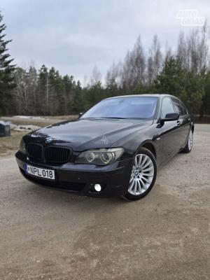 Black BMW 730 2006 in Plunge, with an engine capacity of 3.00 L and mileage of 289 thousand km for 5200 €, photo  on AUTOMOTO.COM.LV