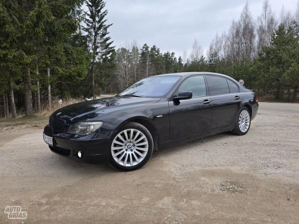 Black BMW 730 2006 in Plunge, with an engine capacity of 3.00 L and mileage of 289 thousand km for 5200 €, photo 3 on AUTOMOTO.COM.LV