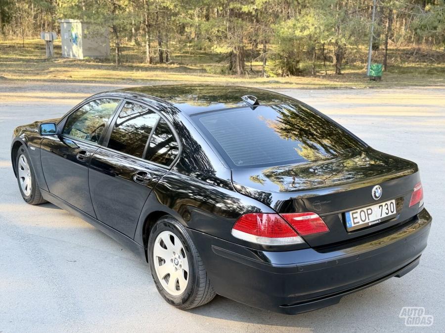 Black BMW 730 2006 in Kaunas, with an engine capacity of 3.00 L and mileage of 400 thousand km for 3450 €, photo 11 on AUTOMOTO.COM.LV