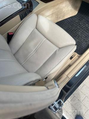 Black BMW 730 2006 in Riga, with an engine capacity of 3.00 L and mileage of 419 thousand km for 4900 €, photo 8 on AUTOMOTO.COM.LV