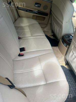 Black BMW 730 2006 in Riga, with an engine capacity of 3.00 L and mileage of 419 thousand km for 4900 €, photo 9 on AUTOMOTO.COM.LV