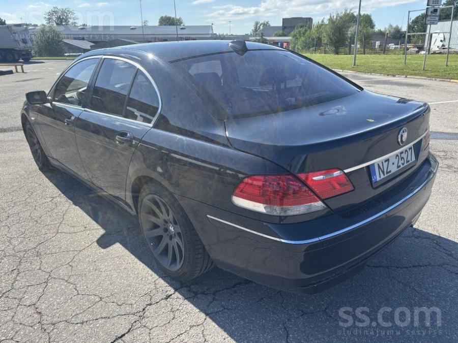 Melns BMW 730 2006 Cēsis, ar dzinēja tilpumu 3.00 L un nobraukumu 316 tūkst. km par 3700 €, foto 4 vietnē AUTOMOTO.COM.LV