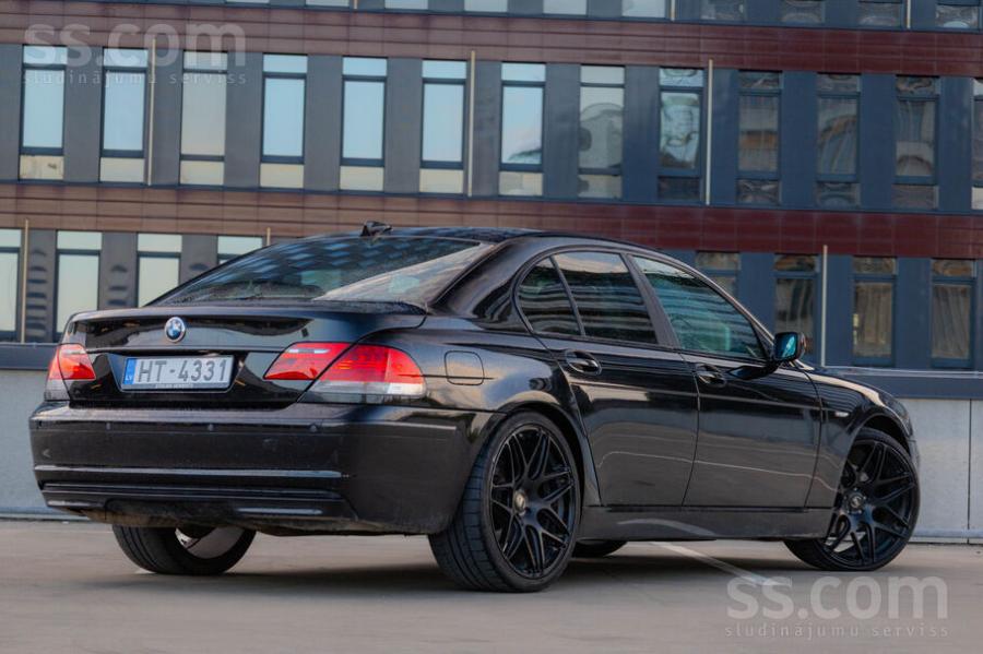 Melns BMW 730 2006 Rīga, ar dzinēja tilpumu 3.00 L un nobraukumu 320 tūkst. km par 4300 €, foto 6 vietnē AUTOMOTO.COM.LV